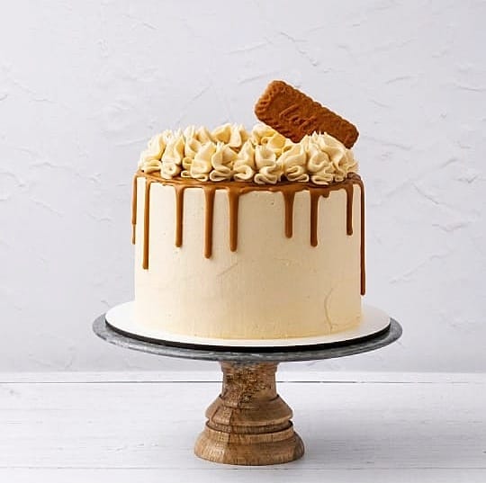 Lotus Cake with Lotus Cream filling – Sweet Celebrationz LLC